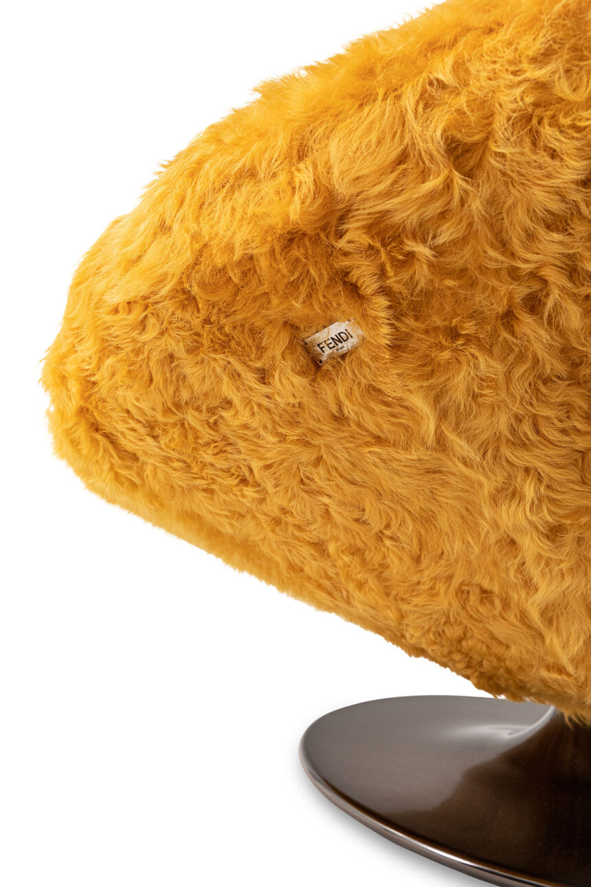 Groove & Groovy Armchair | Mozaik